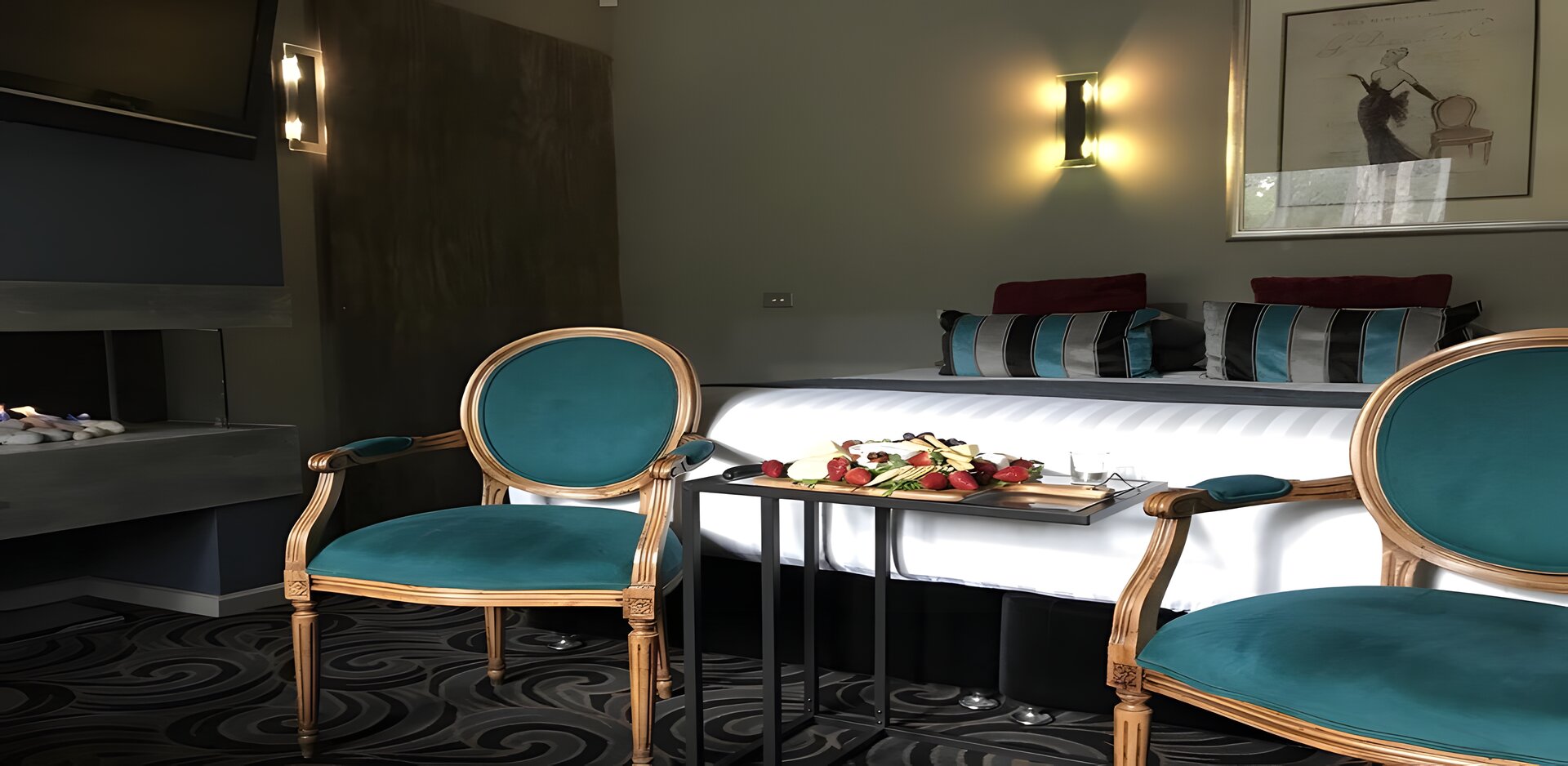 Spa Suites At RAVEN:Home